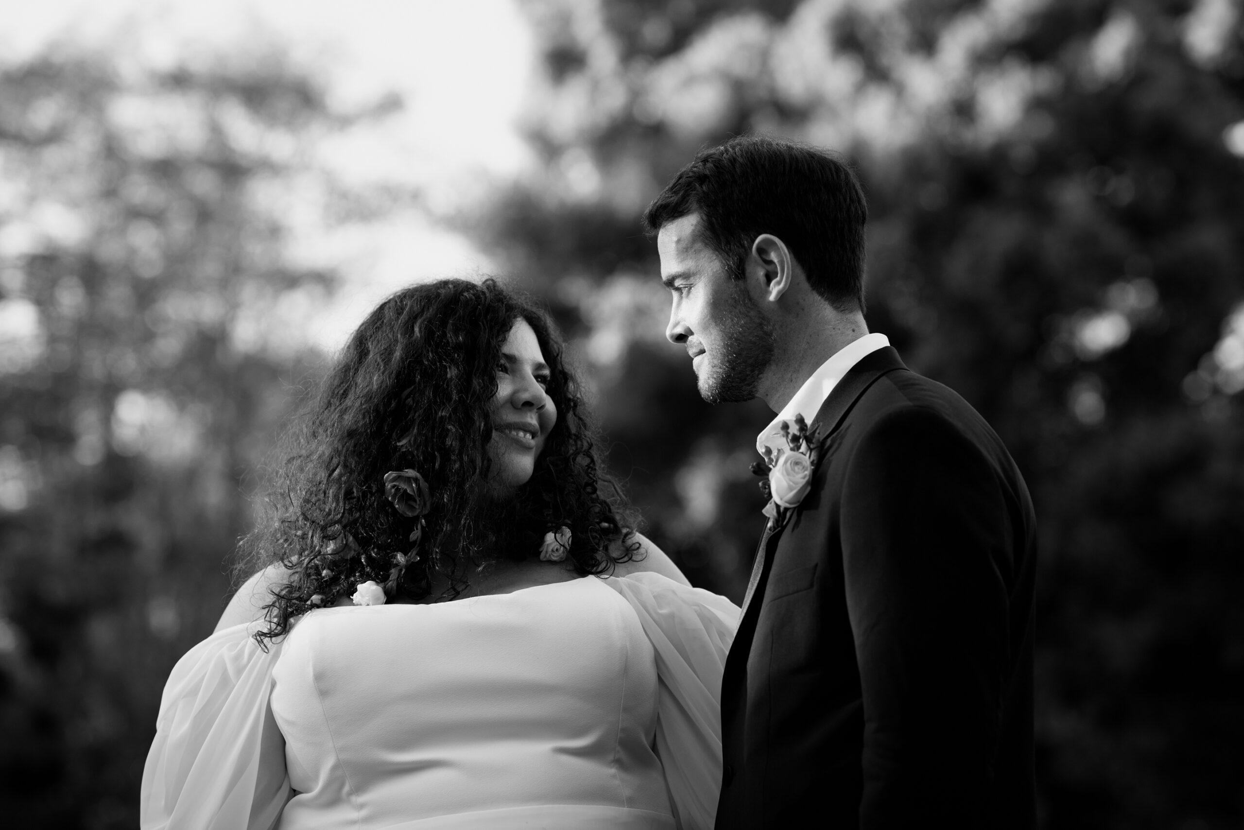 Noa & Matthew, Intimate wedding at the Chateau de Riveneuve | WEDDING ...